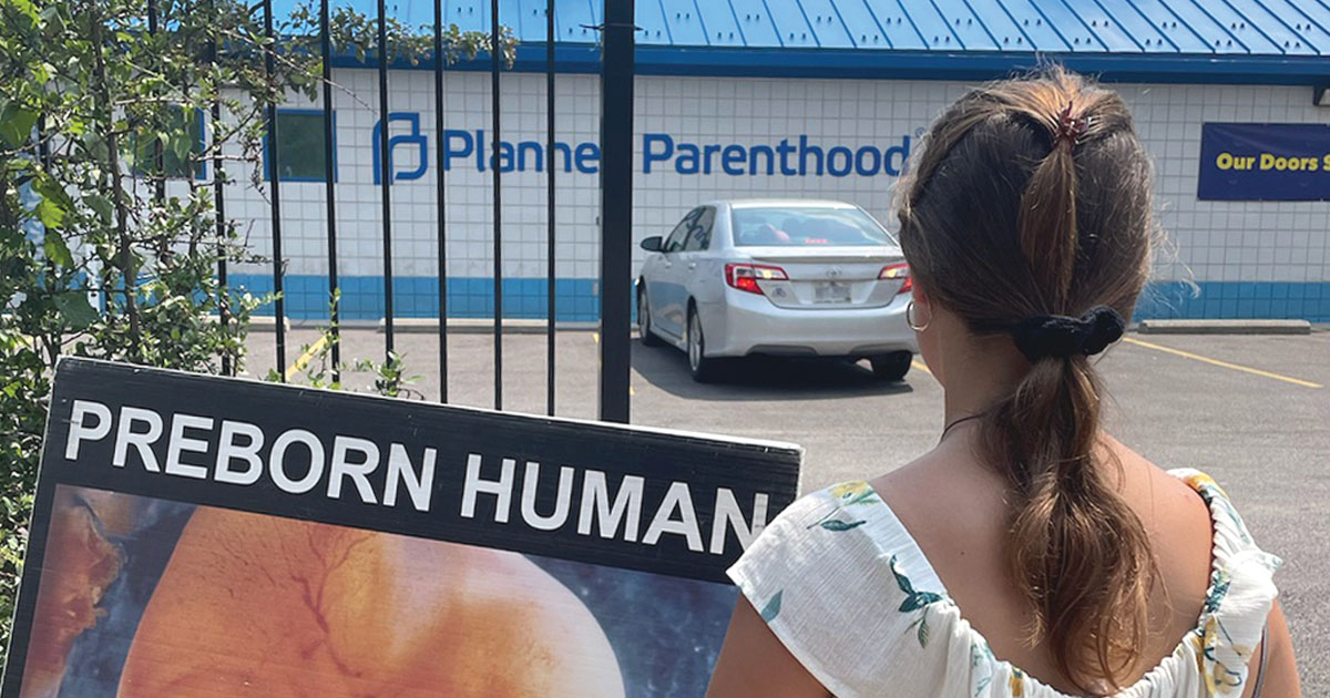 Pro-Life Teen Inspires with Her Advocacy - Celebrate Life Magazine